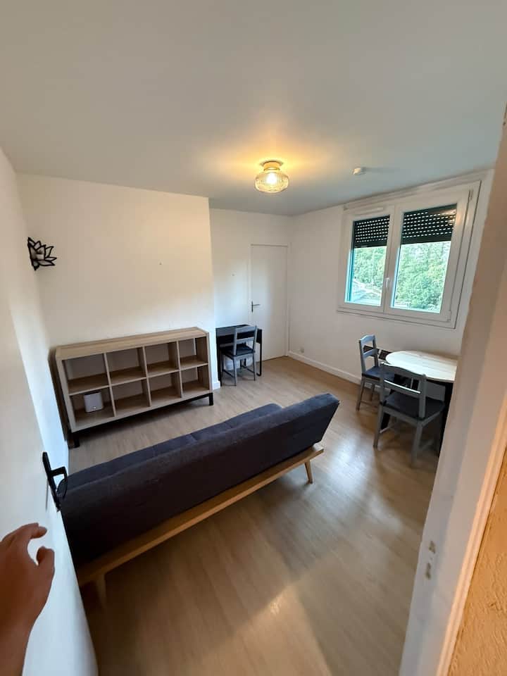 Cozy One-bedroom Apartment Next To The Border Gva - Genève