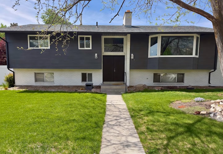 5br Chef's Kitchen, Fireplace, Games, And Gazebo - Provo