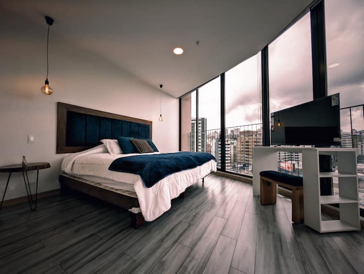 Luxury Epiq 2 Room Apartmment - Sky Park Views - Quito