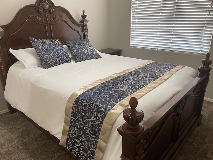 Beautifully Decorated Quiet Home - San Tan Valley, AZ