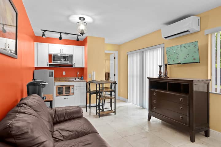 Peace Of Heaven Studio - A Cozy Escape - Boynton Beach, FL