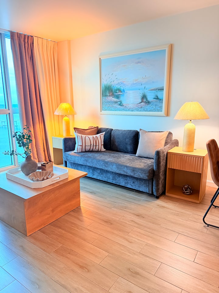The Grand Sunset Retreat - Fort Myers, FL