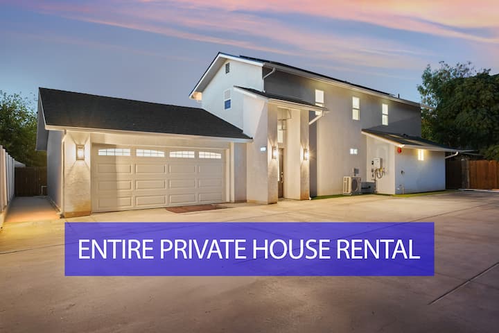 Garage, Gated Yard, King Bed, 3br, 2.5-bath House - Santee, CA