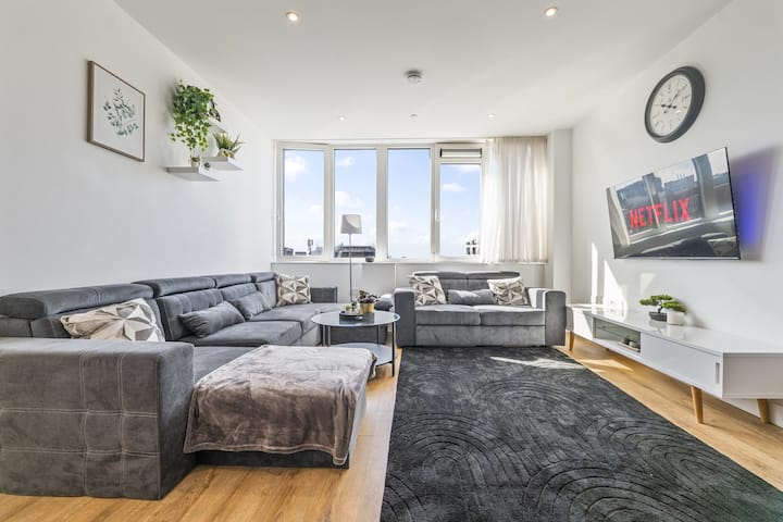 Chic Hounslow 1br Apartment | Sleeps 4 | Heathrow! - ハウンズロー