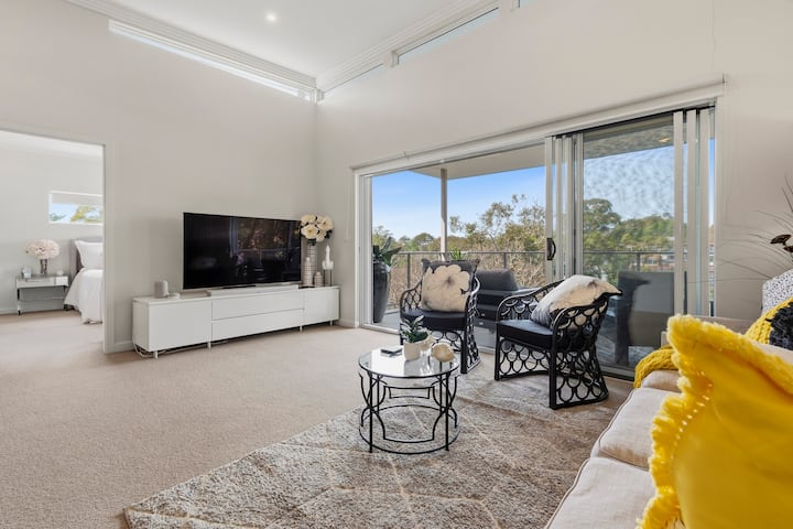 Aroha Luxe | Elevated 3br Retreat  Hornsby - Hornsby