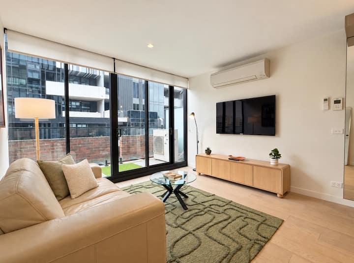 Best Location - Stylish & Sunny Apartment - Melbourne