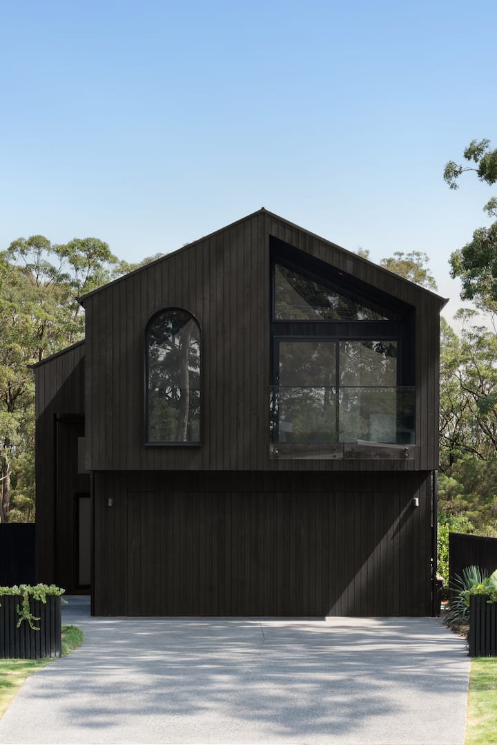 The Avalon | Heated Pool  Sauna  Coastal Escape - Vincentia