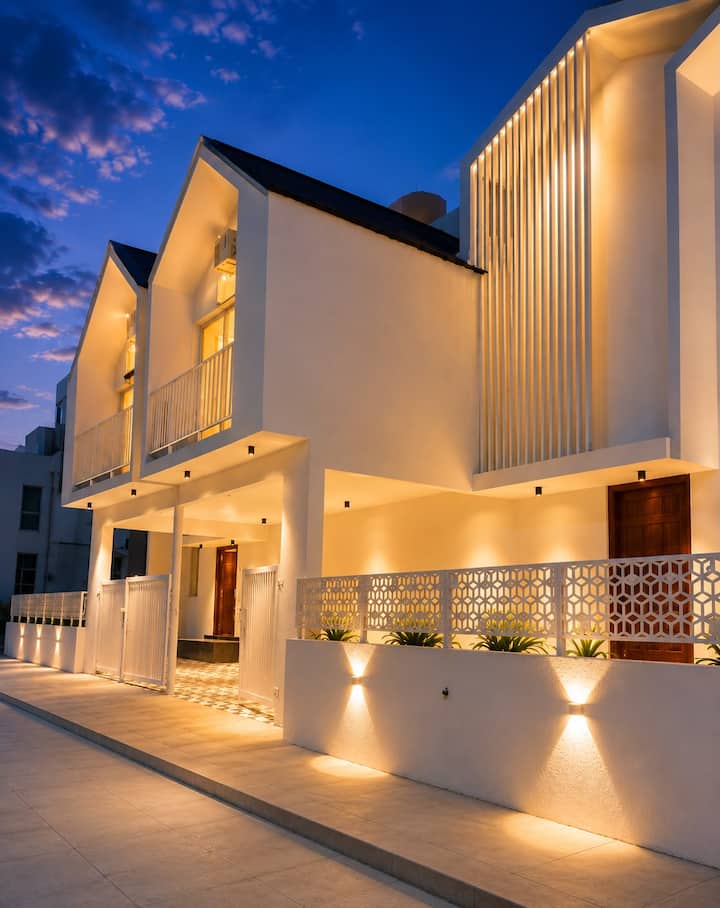 Luxurious 3bhk Farmhouse With Pool - Nandi Hills