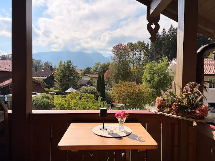 Ruhige Ferienwohnung Mit Bergblick - Berchtesgadener Land
