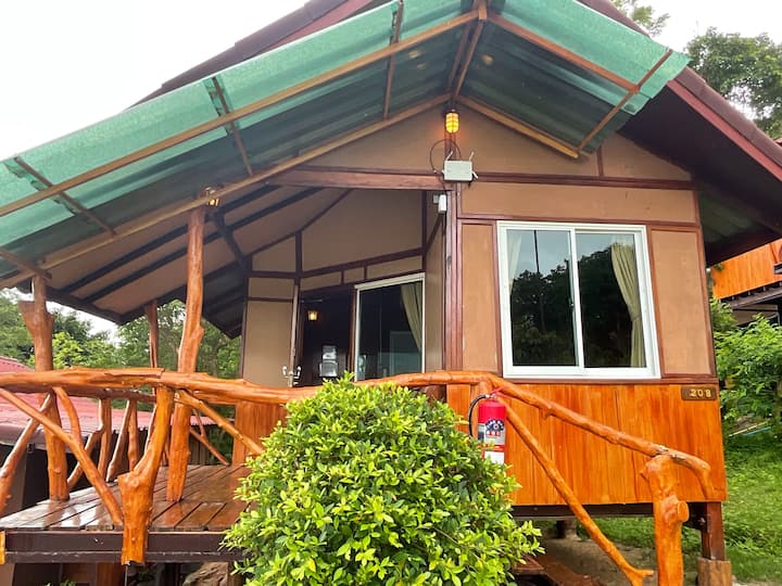 Sea-view Bungalow On Ko Phi Phi - Ko Phi Phi Don