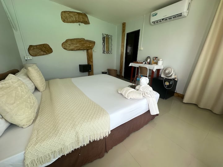 Sea View For Two On Phi Phi - Ko Phi Phi Don