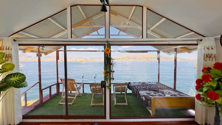 Urosimperial Lodge | Duerme Sobre El Lago Titicaca - Puno