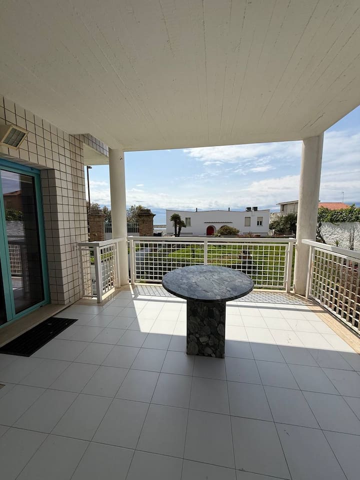Appartamento Fronte Mare - Santa Marinella