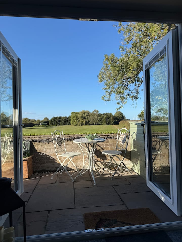 Treetops Bungalow - Hornsea