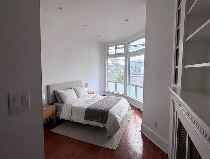 Sunny 1br In Greenwich | Beach, Eats, Nyc Train - Greenwich