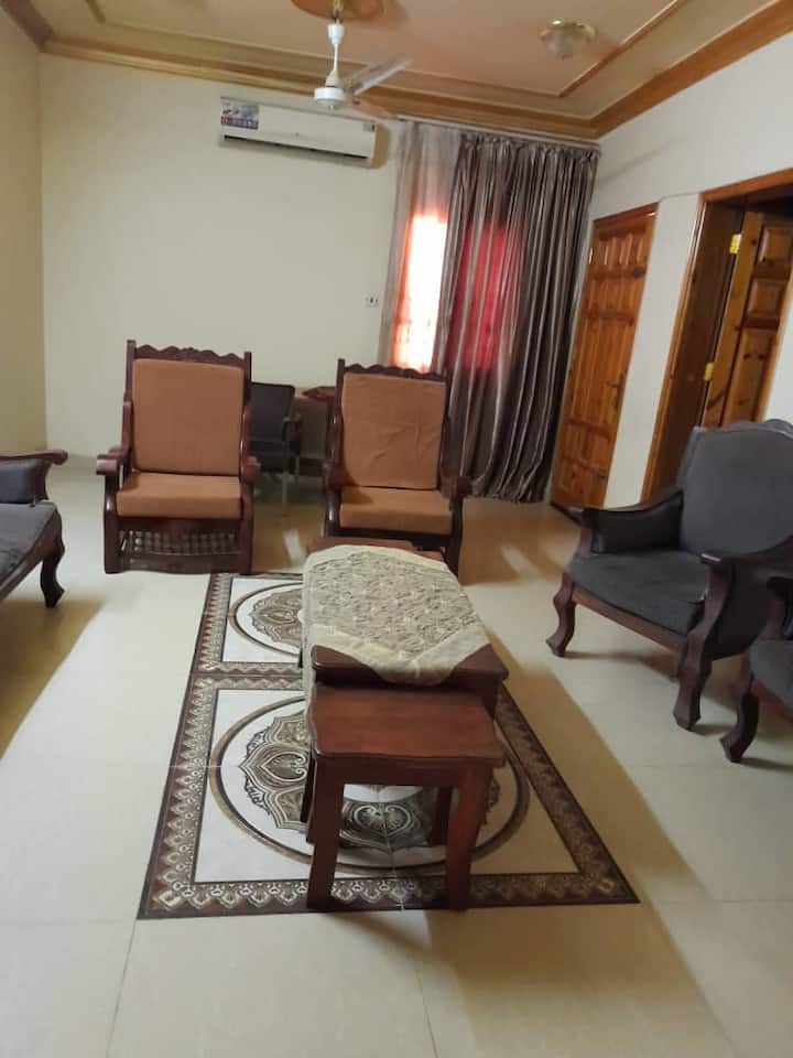 Spacious Apartment With Huge Private Balcony - Jartum