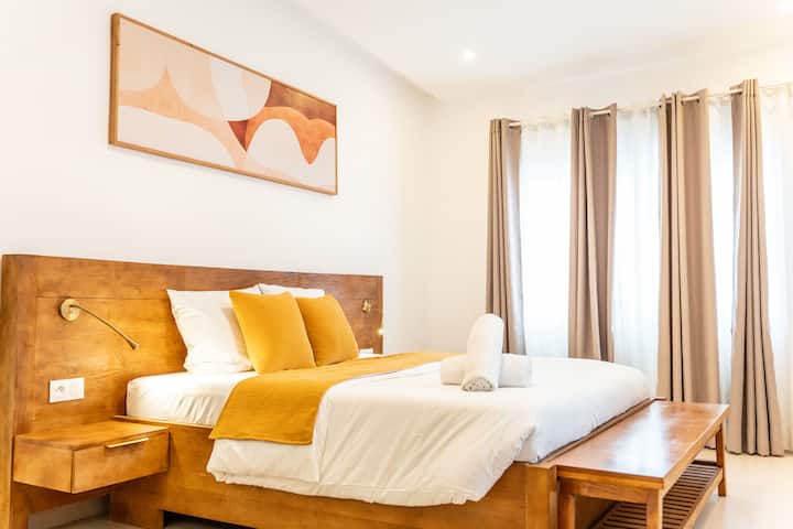 Ewell 3 - Villa Moderne · Plage à Pied · Fidjrossè - Cotonou
