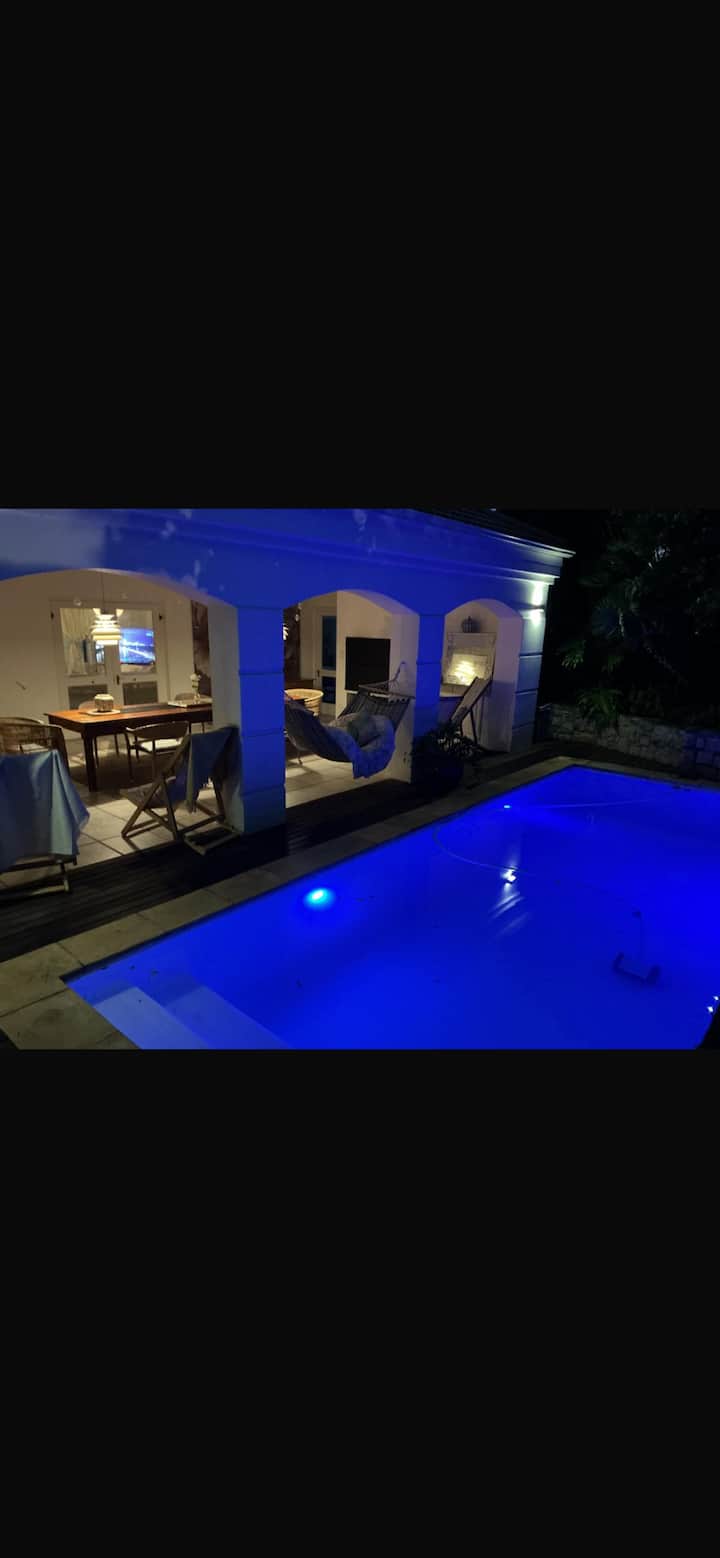 Pet Friendly Lux Private Pool And Mini Spa Gem - Hermanus
