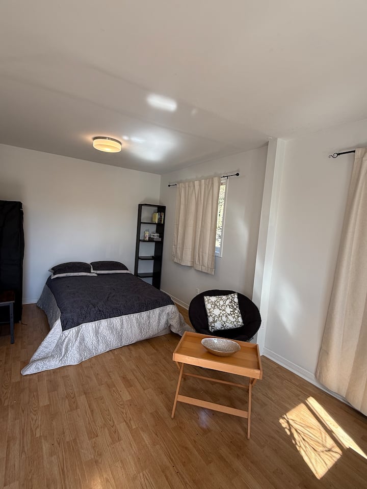 Cozy Studio Stay In Barrie - Barrie
