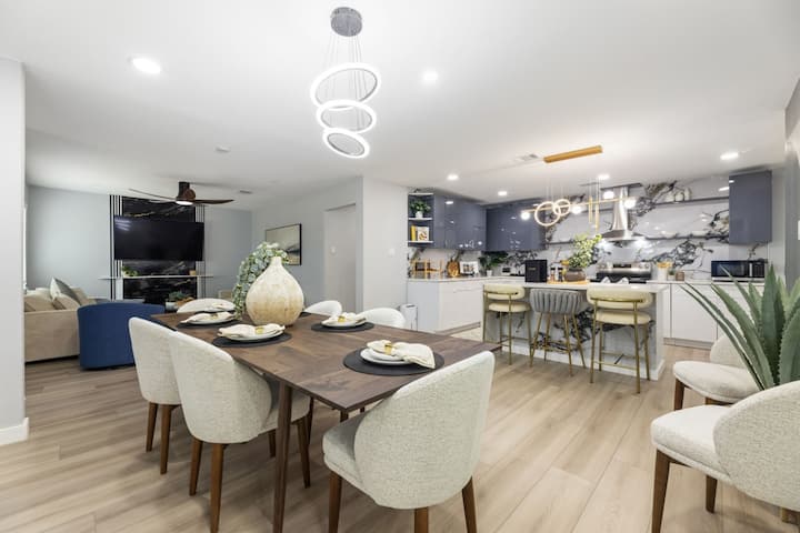 5br/4ba | 2 Bunk Rooms | Sleeps 10 | Las Colinas - Grapevine, TX
