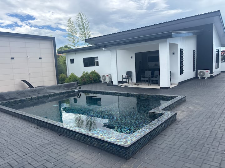 Ruben Apartementen - Suriname