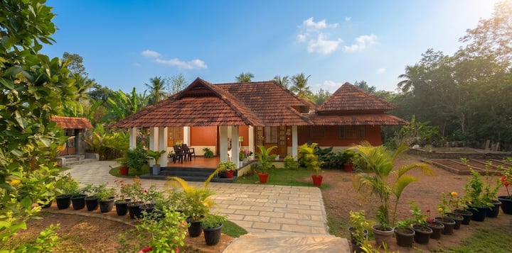 Enjoy The Timeless Charm Of A Kerala Heritage Home - Adoor