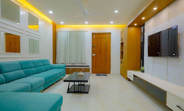 The Lux 2bhk Ac Couple Friendly Family Friendly V2 - Shivamogga