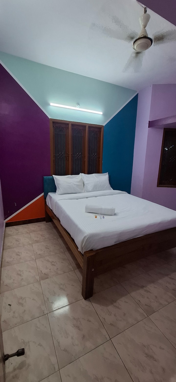 The Green Stays Is Clean And Neet Comfortable Stay - Madurai