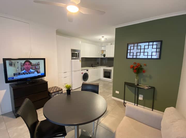 1-bedroom Unit. Near City, South Bank, Museums - Brisbane