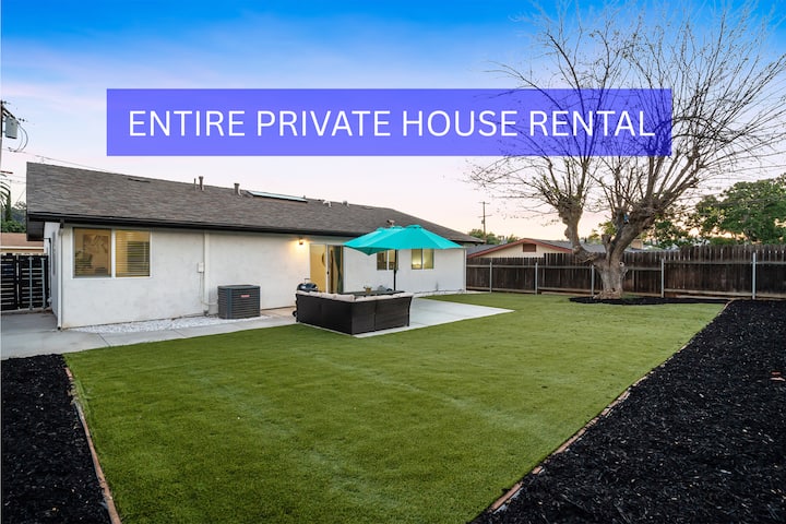 King Bed, Garage, Gated Yard, Ranch-style, 4-br - El Cajon, CA