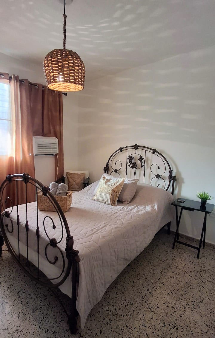 La Casita Peach - Mayagüez