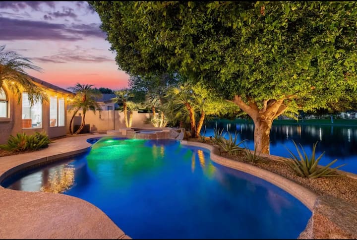 Lakefront Chandler 3br W Heated Pool & Kayaks - Chandler, AZ