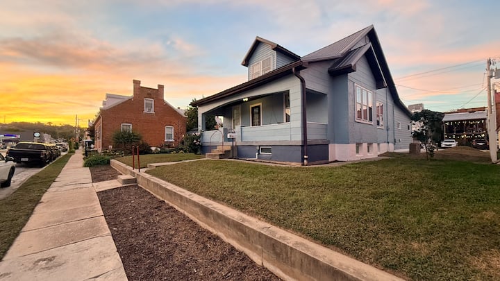 5th Street Bungalow In Hermann - Hermann, MO