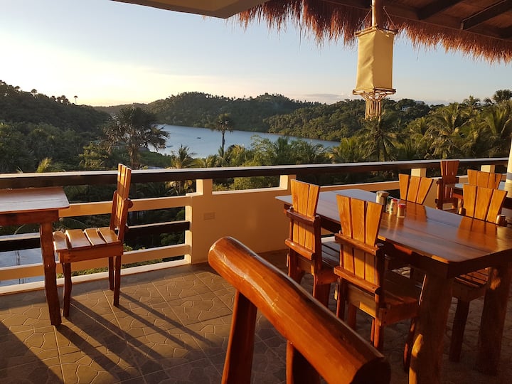 Jalyn's Resort Pool Room 3 - Puerto Galera