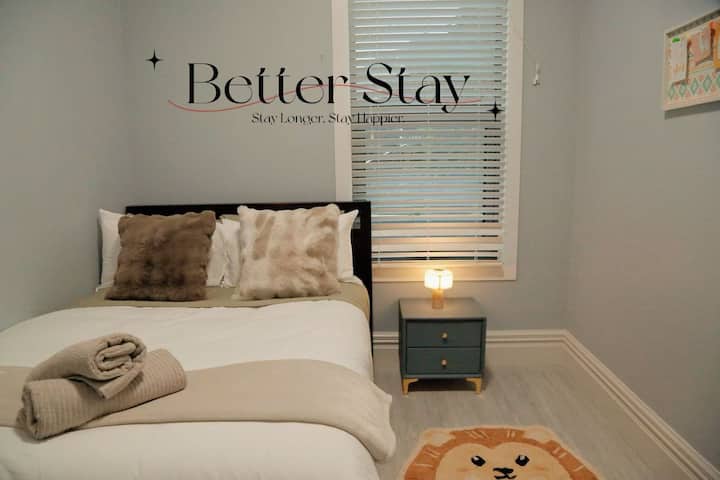 Stunning 5br Seaview Home | Near Airport & City - Wellington