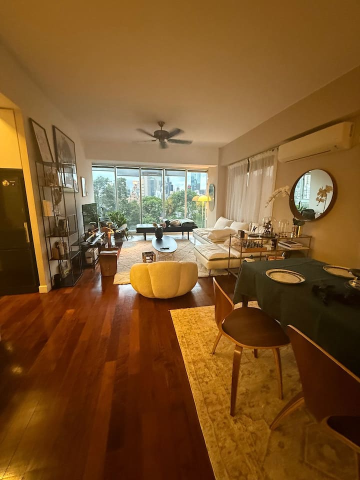 Great View Very Stylish 2 Br Flat In Wan Chai - Hongkong