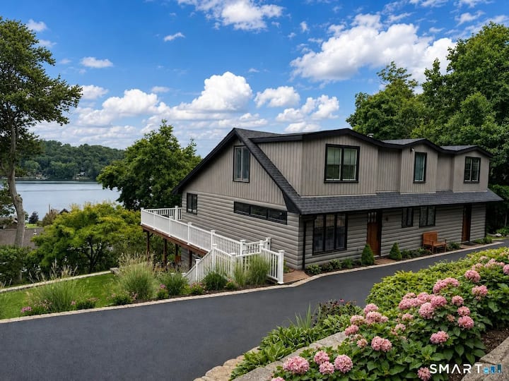 Candlewood Knolls Luxury - Brookfield, CT