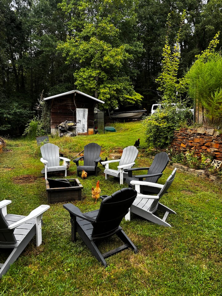 Clemson Farm Getaway | Animals, Woods & Relaxation - Seneca, SC