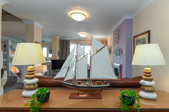 Superb Porthmadog Harbourside Duplex - Portmeirion