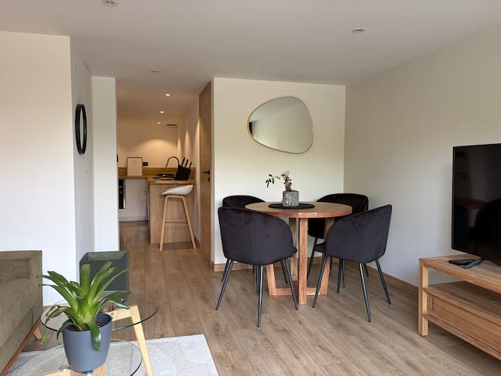 Cosy, Quiet Home In The Trees, Steps From Hermance - Nyon