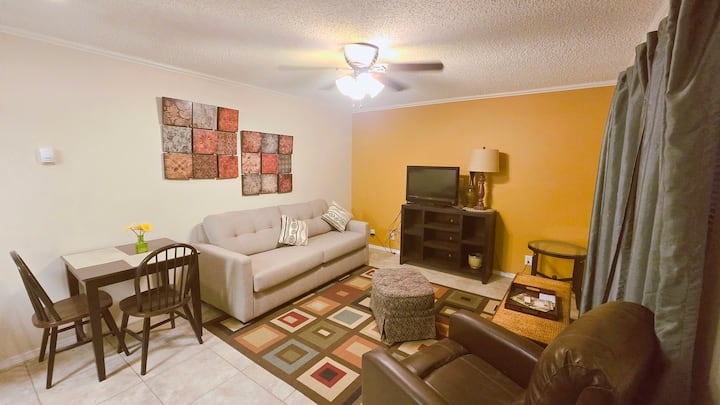 East Odessa Apartment For 2 - Odessa, TX