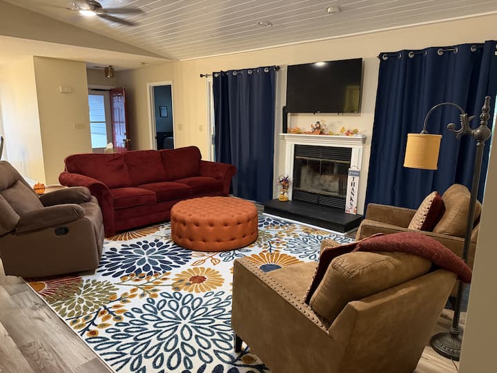 Beaches, Birdies, & Beyond: 3b/2ba Home - Topsail Beach, NC