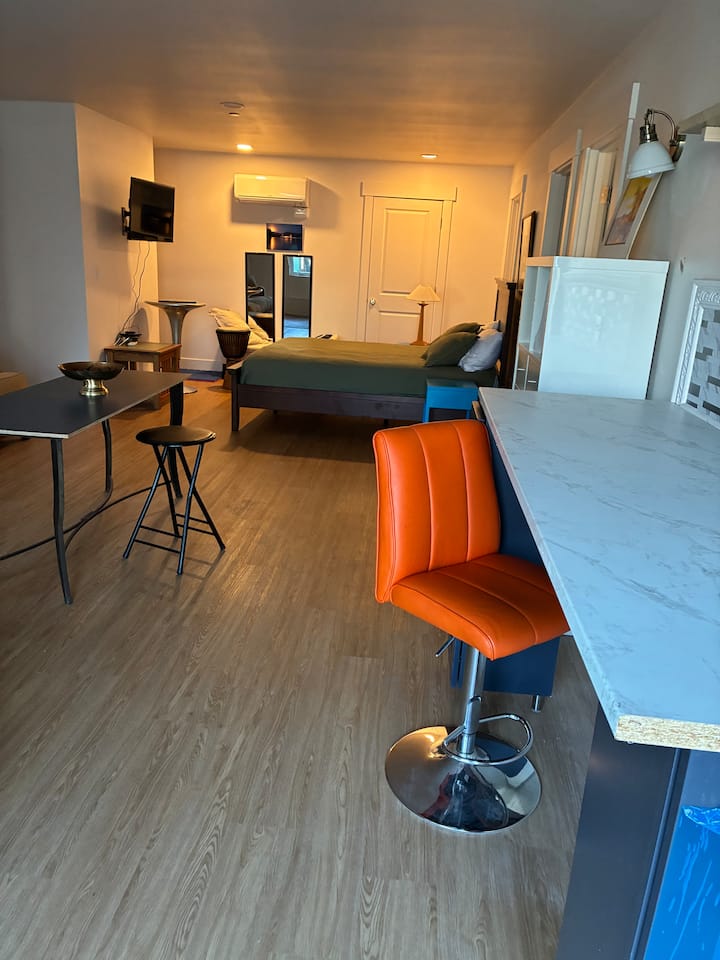 First Guests - Portland