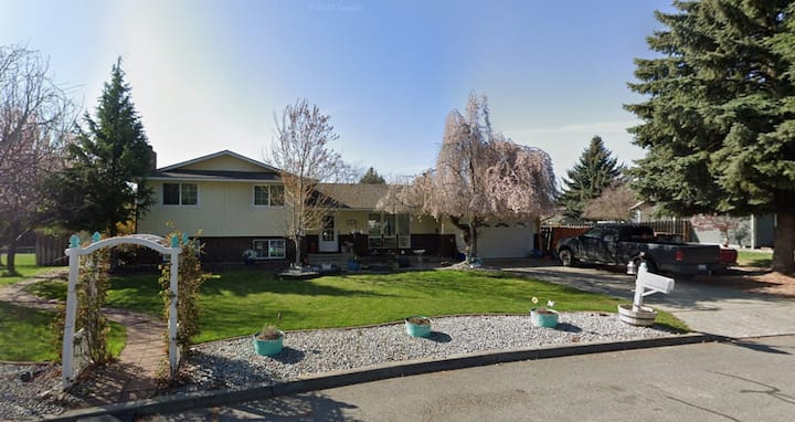 Spacious Private Home - Cozy 1 Br Retreat - Spokane Valley, WA