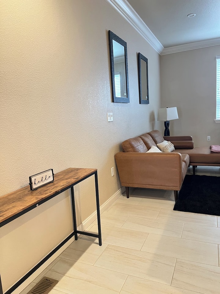 30 Min To Lake Tahoe | Spacious 3br Townhome - Carson City, NV