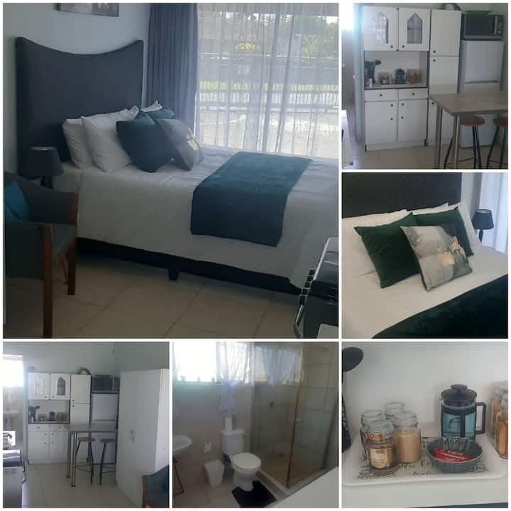 Avondrust Self Catering Studio : Aandrus - Amanzimtoti
