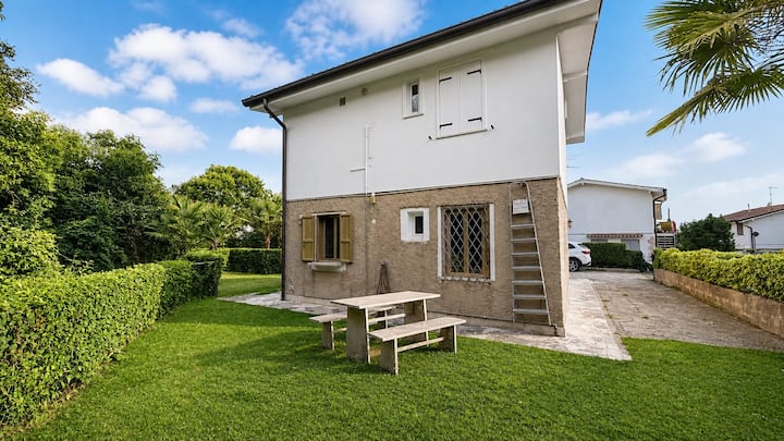 Ferienwohnung Mit Balkon Und Pool In Bardolino - Bardolino