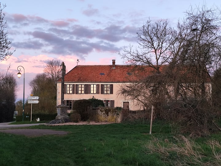 Le Nid Dans La Prairie - Gîte De Charme En Puisaye - Yonne