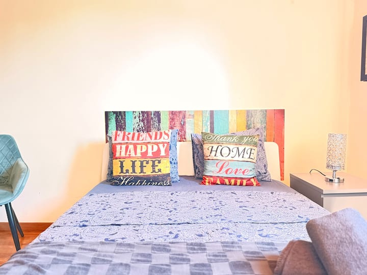 Center Only 5 Blocks To Pl. Catalunya Room For 2 - Barcelone