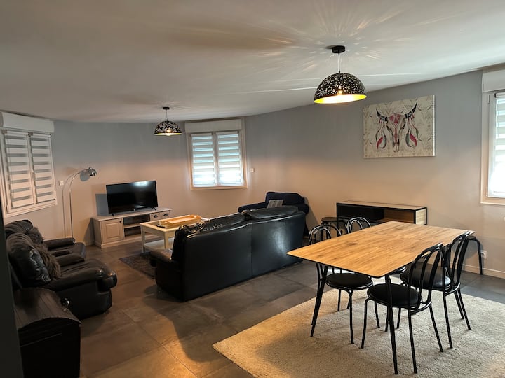 Maison Composée De 2 Appartements Tout Confort - Besançon